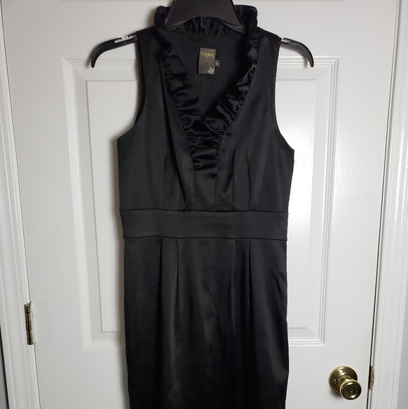 Taylor | Dresses | Taylor Ruffle Neck Dress | Poshmark